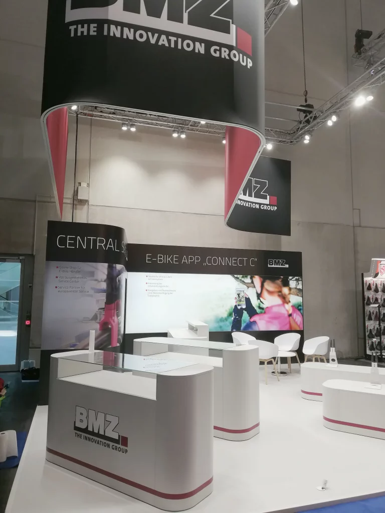 fairscape® | „Dynamic“ – Messestand BMZ Group